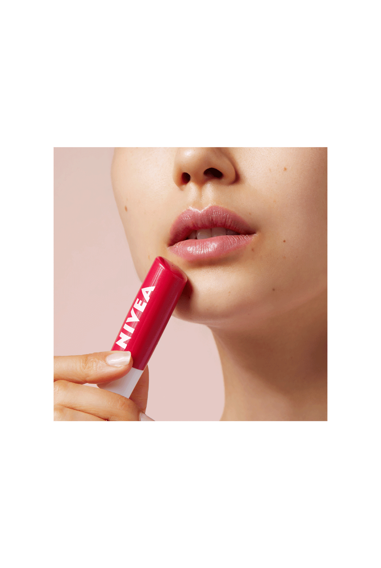 Protector Labial Humectante Nivea Cherry Shine x 4,8 grs ...